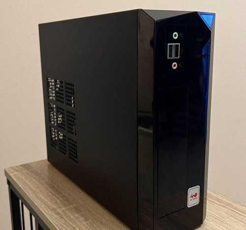 Мини пк i3-7300/8GB/250GB HDD