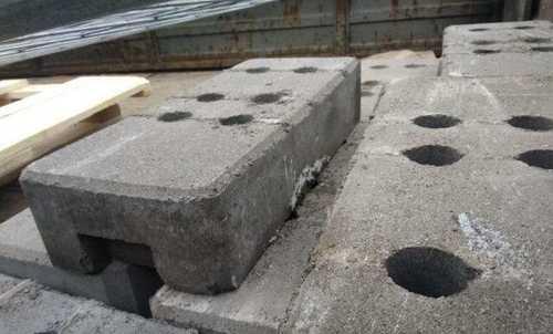 Опоры-блоки бетонные для временных ограждений