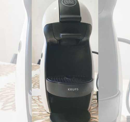 Капсульная кофемашина dolce gusto