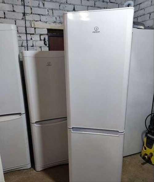 Холодильник Индезит Огромный/Стиральные машины
