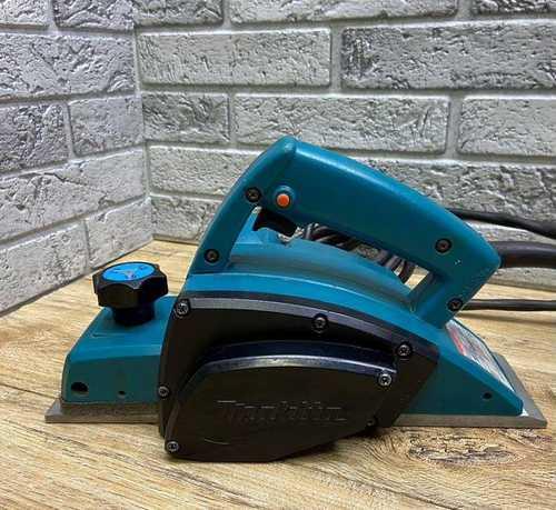 Сетевой электрорубанок Makita 1902, 550 Вт