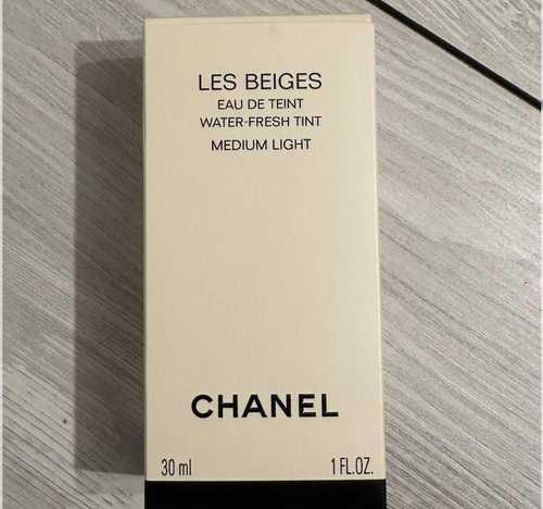 Тональная основа chanel les beiges medium light