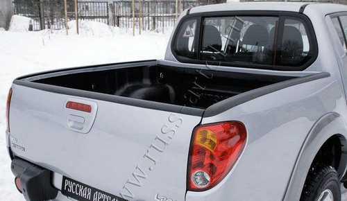 Накладка на задний откидной борт Mitsubishi L200