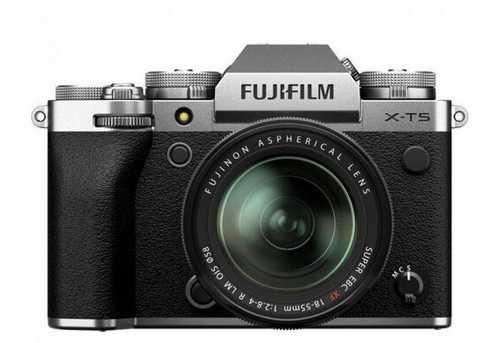 Fujifilm X-T5 Kit XF 18-55mm F2.8-4 R LM OIS Silve