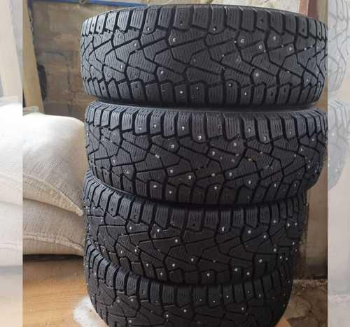 Pirelli Ice Zero 175/65 R14