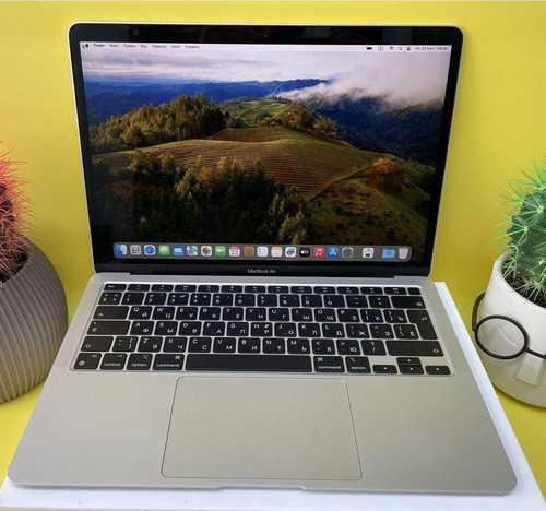 MacBook Air 13 2020 M1 8/256gb