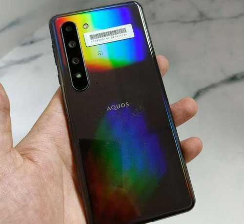 Sharp aquos R5g 12/256gb Snapdragon 865 120Hz