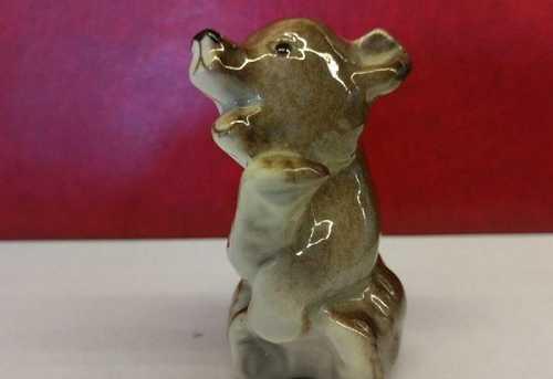 Фарфоровая статуэтка "мишка,медведь" лфз СССР