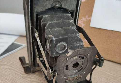 Старинный фотоаппарат Kodak Eastman