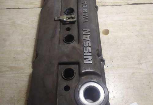 Крышка клапанов Nissan Largo W30 KA24DE 1997
