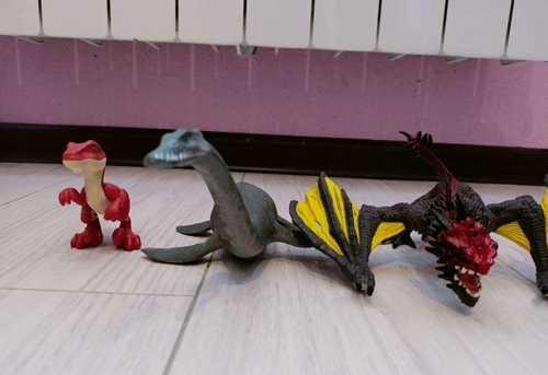 Набор три динозавра из Jurassic World,дракон