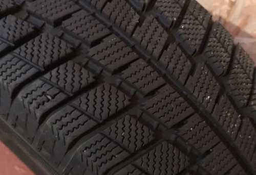 Hilo Arctic S-8 215/65 R16