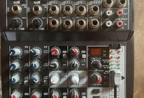 Микшер Behringer Xenyx 1002FX