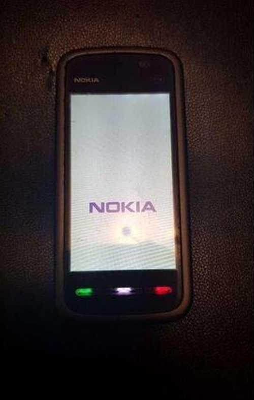 Мобильный телефон Nokia 5228