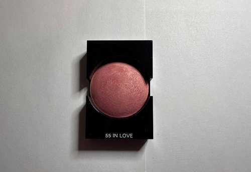 Chanel joues contraste55 IN love