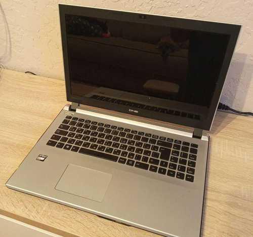 17" DNS 0118738, Pentium, RAM 3 ГБ, 320 ГБ, ATI Mobility Radeon HD 4570