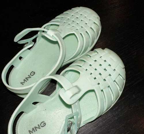 Сандалии mango