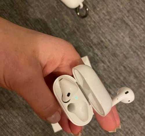 Наушники Airpods 2 (новые)