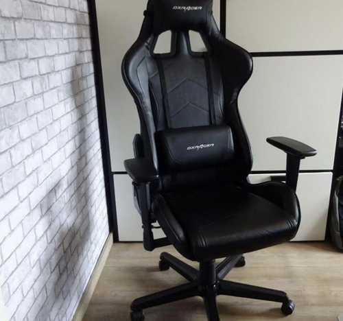 Игровое кресло DXRacer Formula 08