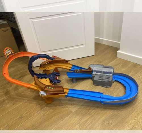 Гоночный трек hot wheels