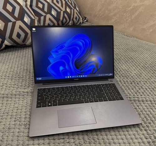 Ноутбук huawei matebook d16 i7