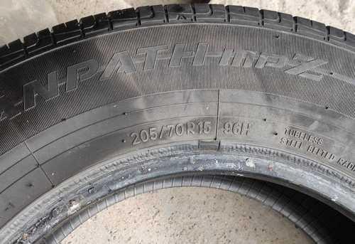 Toyo Tranpath MPZ 205/70 R15