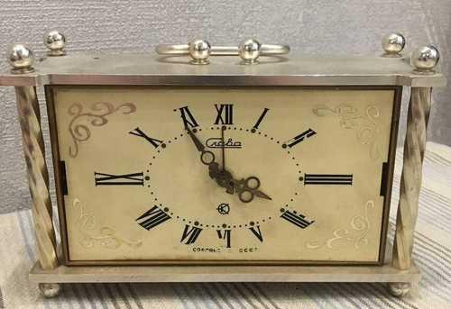 Часы будильник настольные СССР Слава