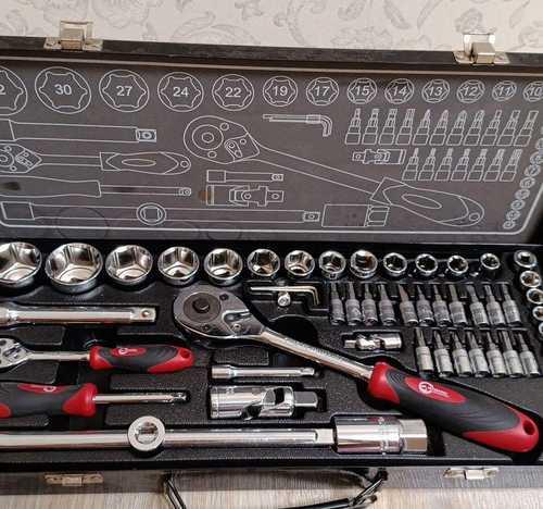 Набор автомобильных инструментов intertool ET-6056