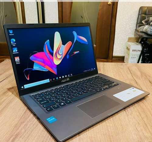 Как Новый Ультрабук Asus 14"FullHD 8Gb SSD