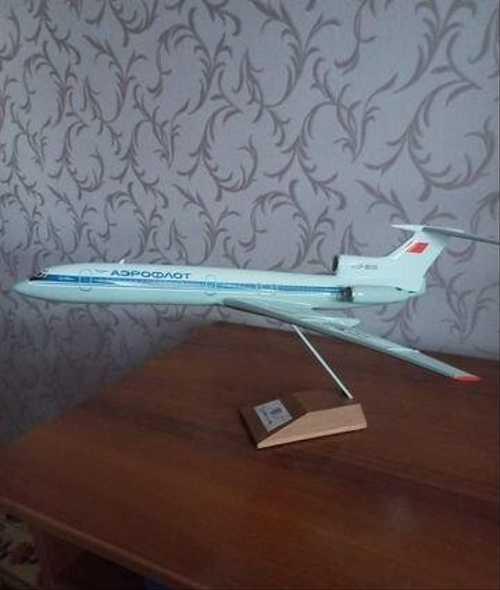 Модель самолета ту 154, Аэрофлот, 1:100