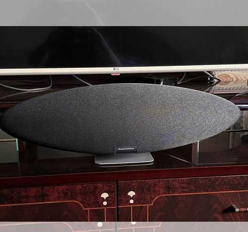 Bowers & Wilkins Zeppelin Pro Edition