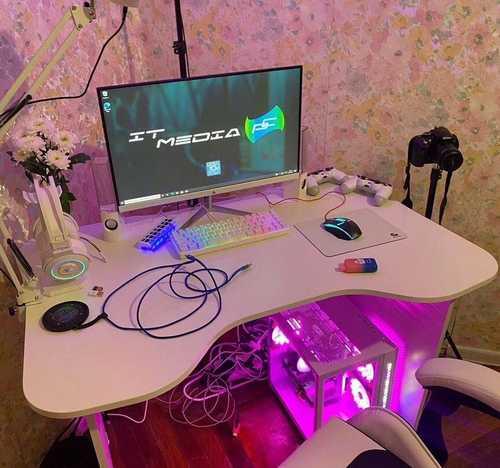 Игровой стол белый