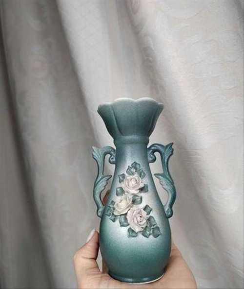 Керамическая вазочка голубая 14см лепка розы
