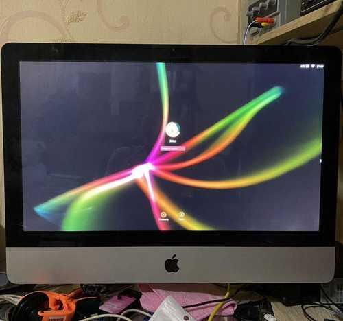 iMac 21.5 mid 2010 с оригинальной клав и мышкой