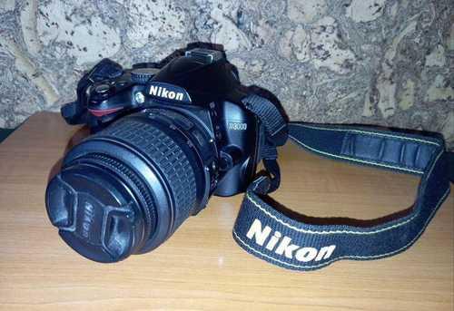 Зеркальный фотоаппарат Nikon D3000