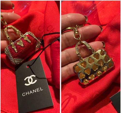 Брелок с эмалью 2в1 стиле Chanel новый