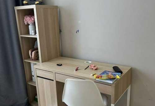 Стеллаж со столом IKEA и стул