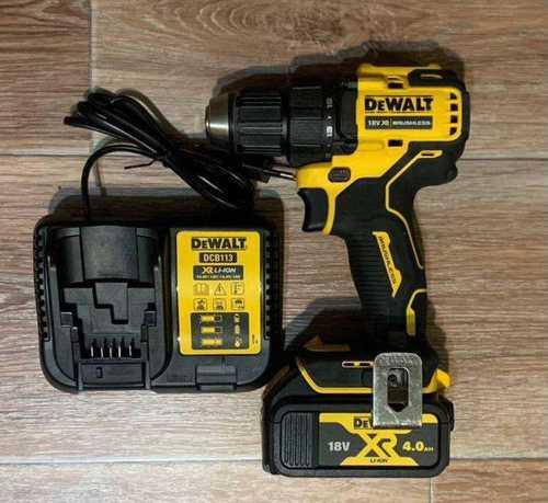 Компактная дрель-шуруповерт dewalt DCD708