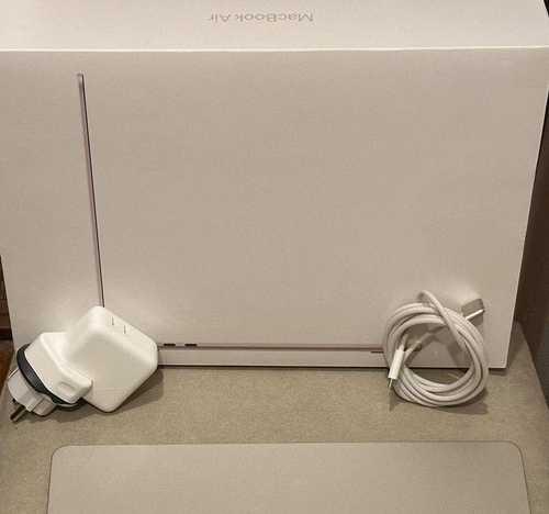 Apple macbook air 13 2022 m2 8/512GB