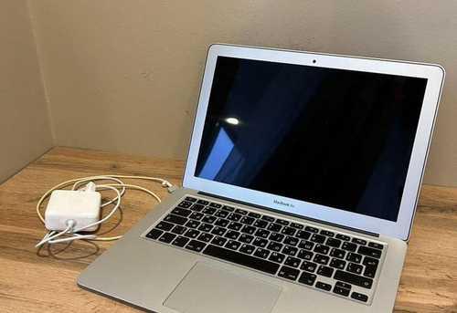 Apple MacBook Air 13" 2017 в отличном состоянии