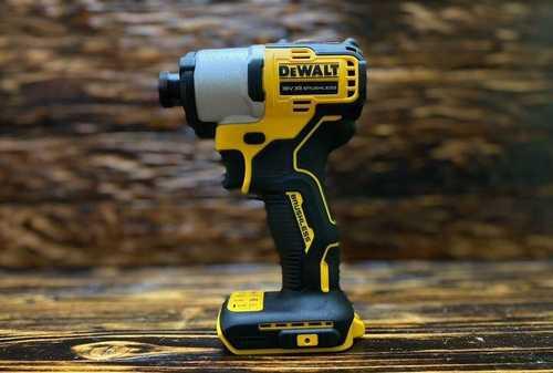 Импульсный шуруповерт DeWalt DCF840, только тушка