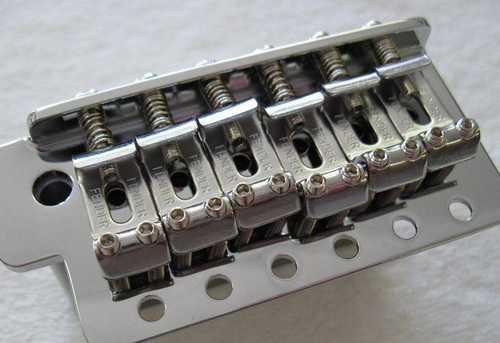 Fender Standard Stratocaster Tremolo Bridge