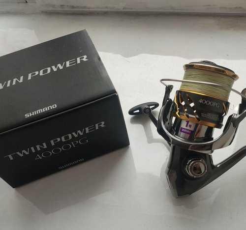 Катушка Shimano 20 Twin Power 4000PG