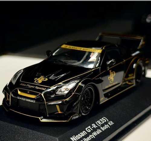 Модель Nissan GT-R (R35) Solido 1:43