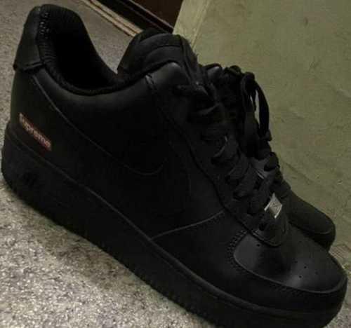 Nike air force 1 supreme black