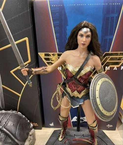 Hot toys wonder woman mms359