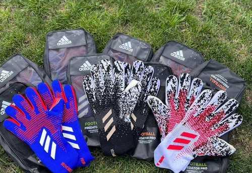 Вратарские перчатки Adidas Predator Pro