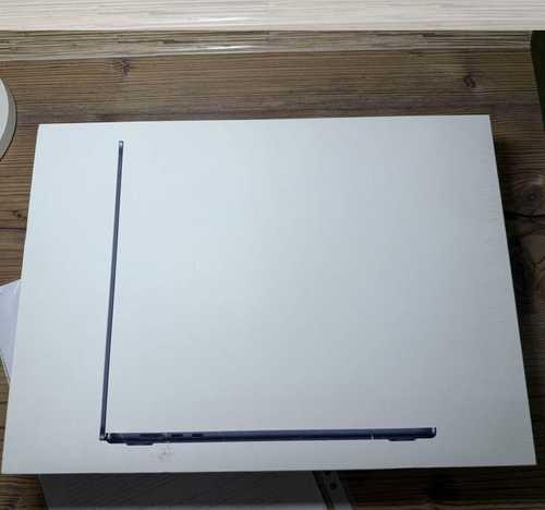 Macbook air 15 m4 16