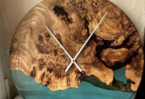 Эксклюзивные часы из дерева и смолы