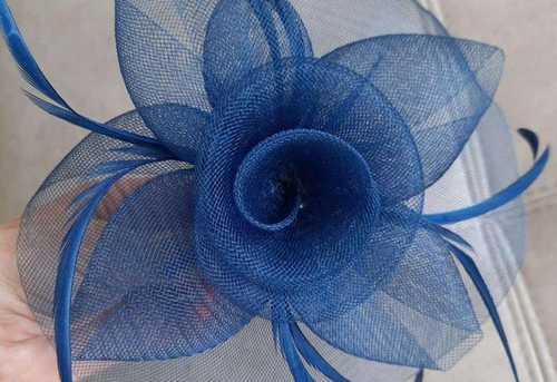 Вуалетка-шляпка, цветок на платье